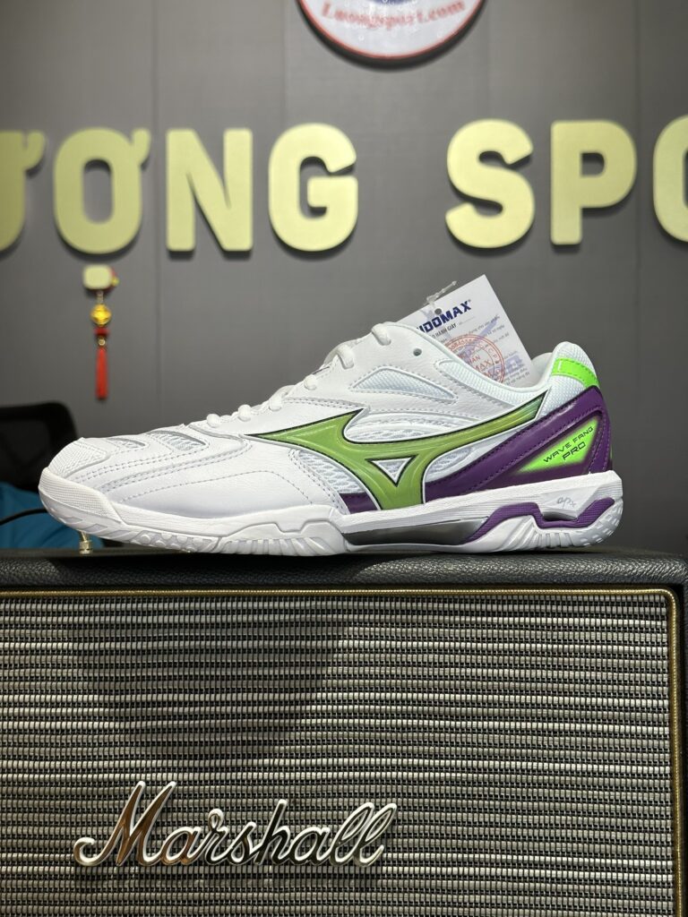 Giày Cầu Lông Mizuno Wave Fang Pro - Trắng Xanh Tím 2024